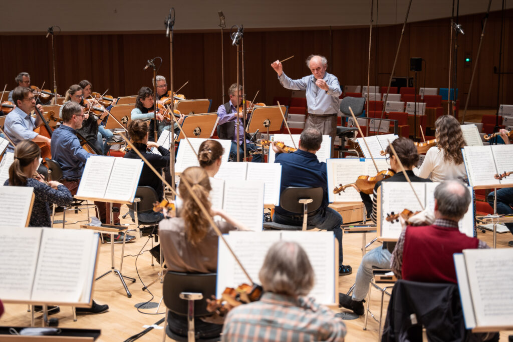 "Perfect Balance and Refined Colors" in 'Schumann's Complete Symphonies ...
