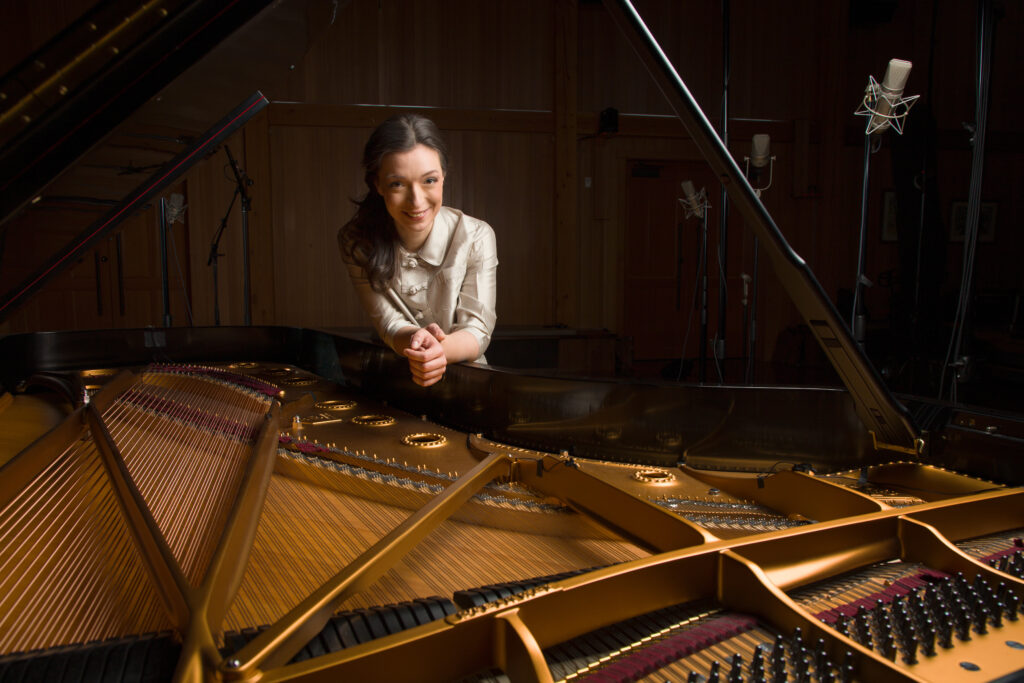 Acclaimed Pianist Yulianna Avdeeva presents 'Chopin: Voyage' - Pentatone
